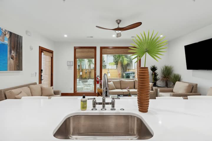 Vacation Villa (Ada) 'The Mediterranean Palm’ - Charleston, SC