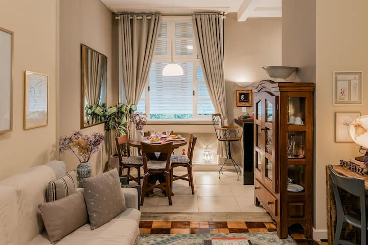 Charm And Elegance In The Maison 360 Loft - Petrópolis