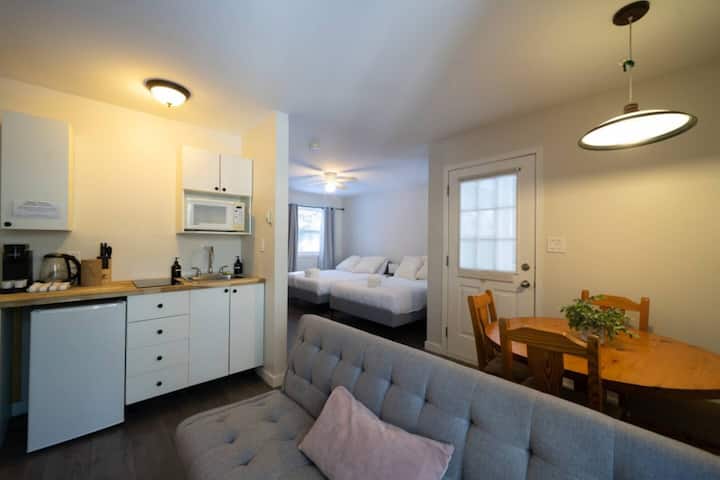 Rare Muskoka Chalet Suite - A1 - Ontario 60