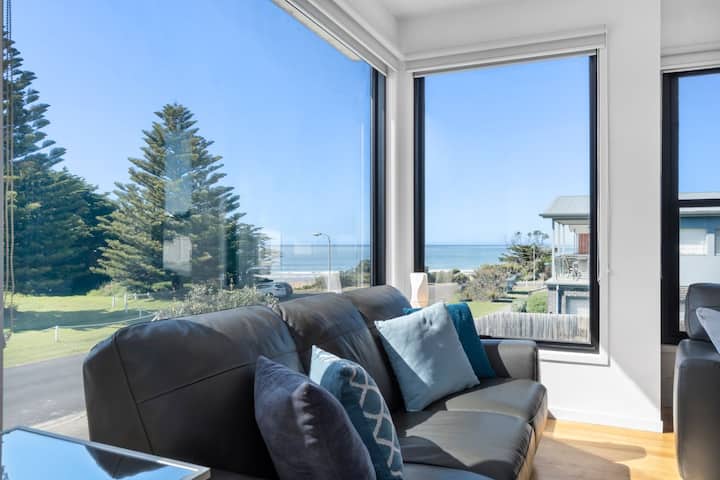 Alpha Centauri - Beach, Harbour & Golf Location - Apollo Bay