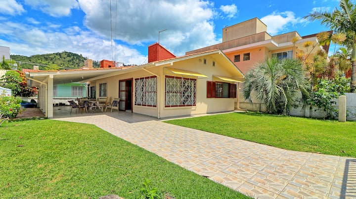 #005 House 2 Minutes Walking From Palmas Beach - Governador Celso Ramos