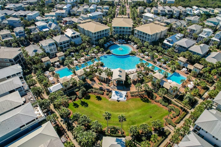 Sleeps 12, Beautiful Pool, Free Trolly To Beach - Alys Beach, FL