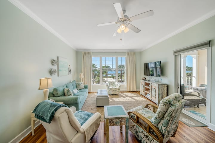 Comfortable Escape On The Bay, Free Golf & Tickets - Panama City, FL