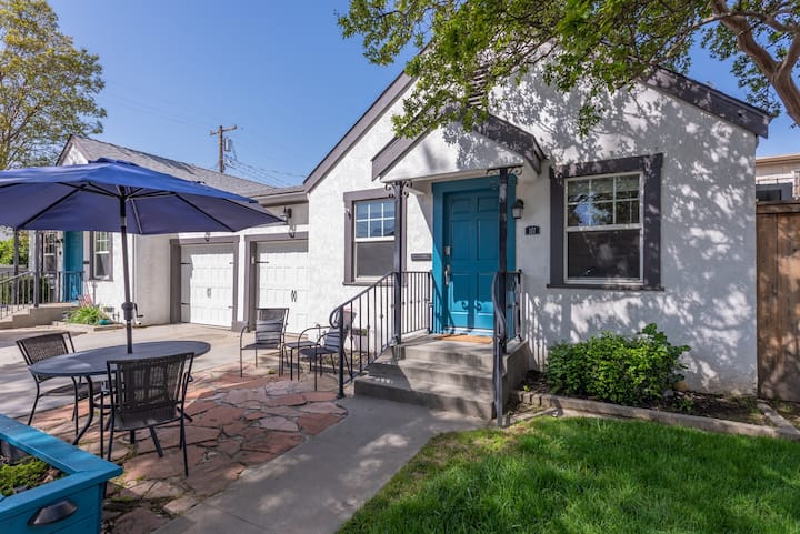 Oak Cottages Duplex | Six Minute Stroll To Histori - Lodi, CA