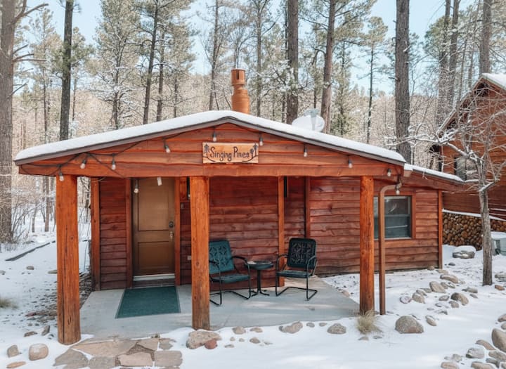 Cozy Cabin I Near Shops | Spacious Deck - Ruidoso, NM