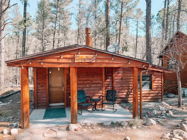 Cozy Cabin I Near Shops | Spacious Deck - Ruidoso, NM