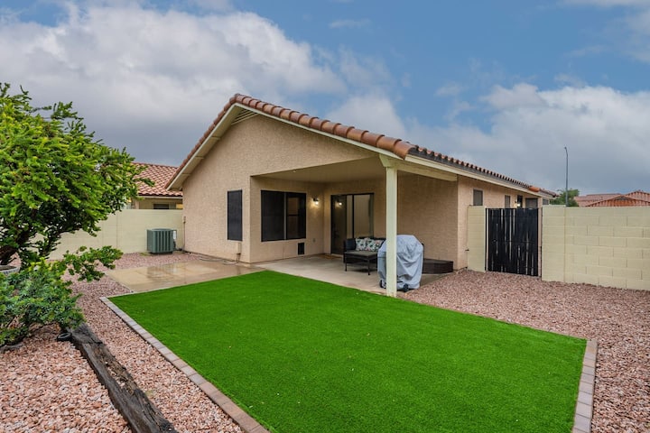 Quiet, Pet-friendly, Turf Yard, Bbq~perfect Escape - Mesa