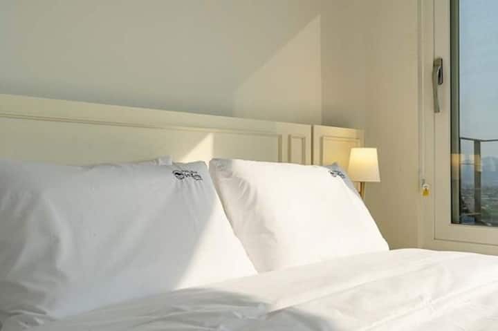 프라이빗 감성숙소 객실, 지읒(미온수수영장) - Gyeongju-si