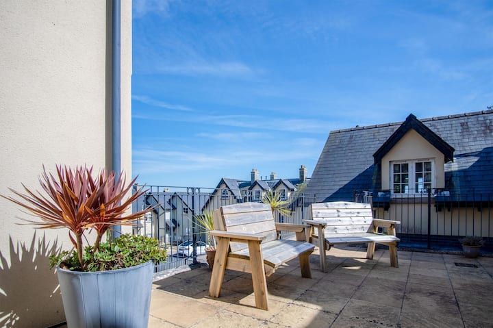 Minarvon - 2 Bedroom Apartment - Saundersfoot - Tenby