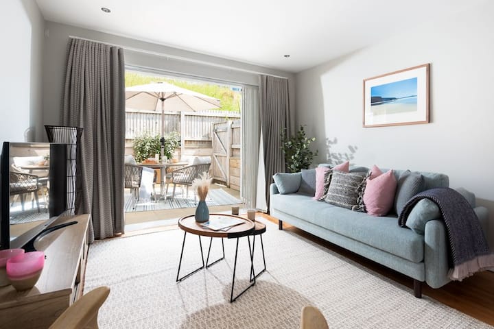 8 The Beach House - Newquay