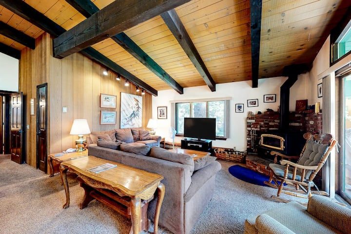 4br | Hot Tub | Pool | W/d | Sauna | Balcony - Mammoth Lakes, CA