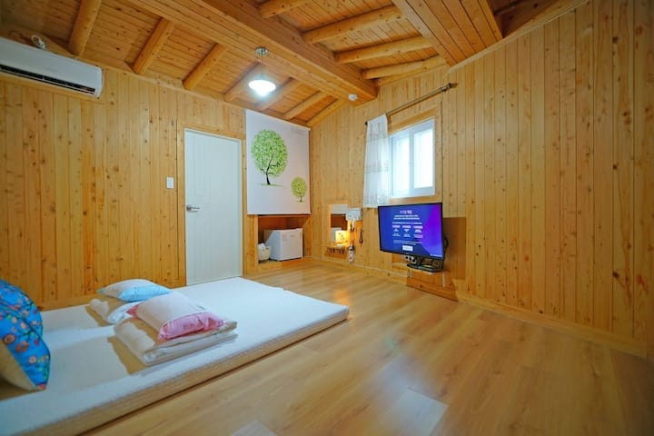 #한옥마을 #경기전 #전동성당 #향교 별채 화이트데이 - Jeonju-si