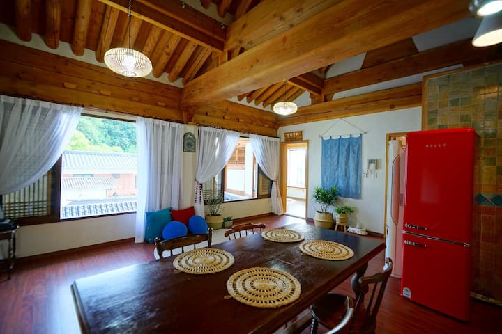 #한옥마을 #경기전 #전동성당 #향교 2f 독채 아침햇살 - 전주시