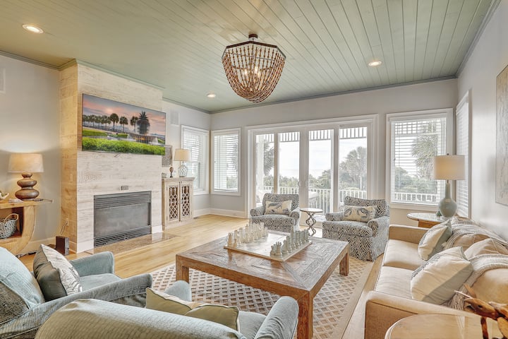 Grand Pavilion 15 - Oceanfront Home! Gp Pool Pass! - Mount Pleasant, SC