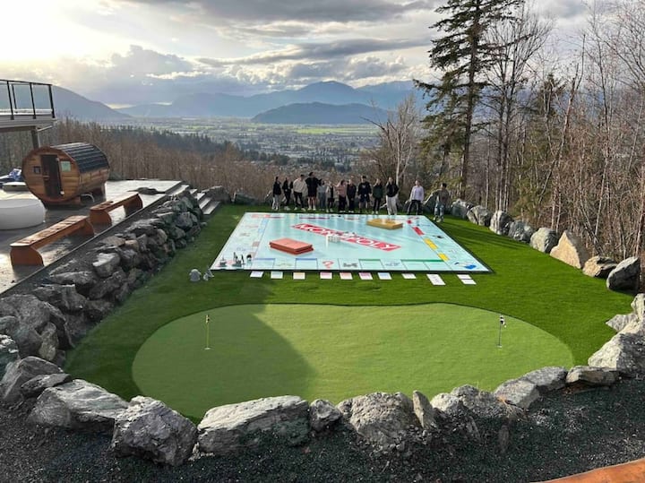 #Monopolyhouse-acreage/bar/theatre/arcade/sauna - Chilliwack