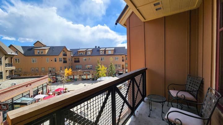 Main St. Station Condo With Hot Tub And Parking - Breckenridge, CO