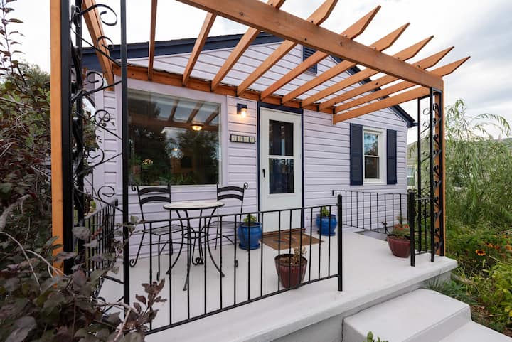 Private 2br Bungalow | Kids Playset + Toys - Denver, CO