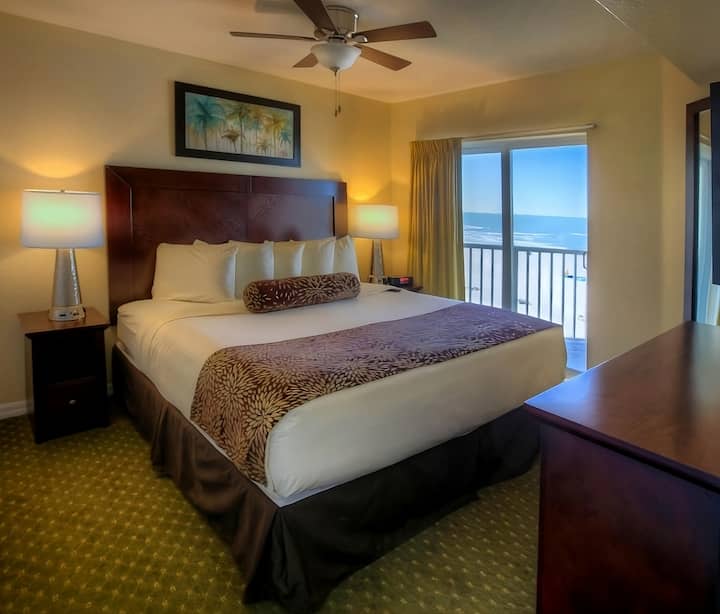 Pleasant Stay! 3 Relaxing Units, Free Parking! - Treasure Island, FL
