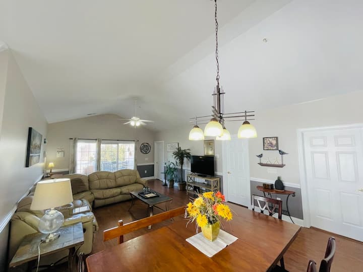 Magnolia North Beautiful And Spacious 3 Bdr Condo