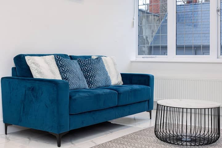 Stylish Harley Street Apartment - Marylebone