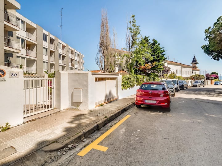 Appartement Avec Terrasse Sur La Plage 10min Train - Calella
