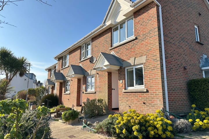 Chalkhill View - Idyllic, Sea Views & Parking - Haven Littlesea Holiday Park