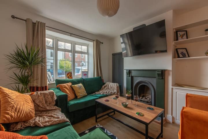 Stylish 4br Southampton City Centre Luxe House - Southampton, UK