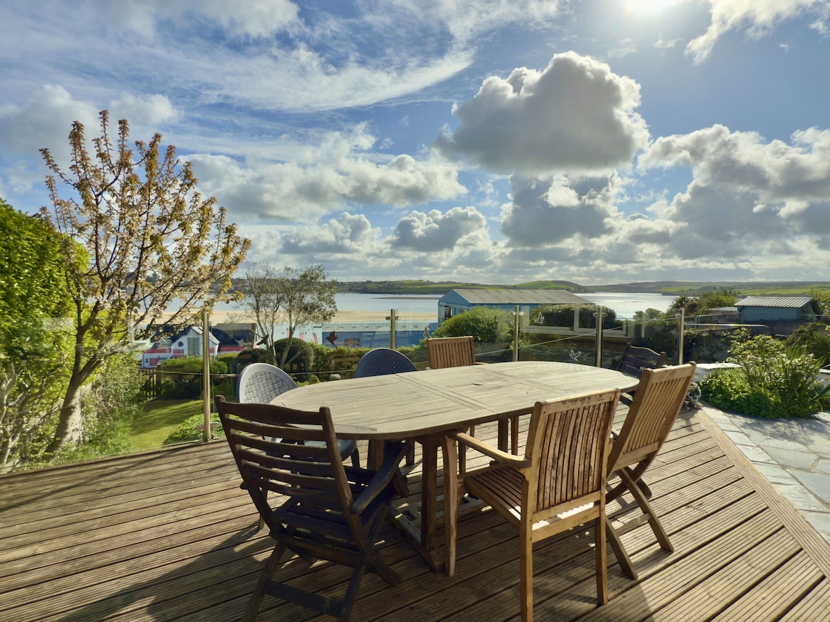 Aeolian - Holiday Home in Padstow - Bungalows for Rent in Cornwall ...
