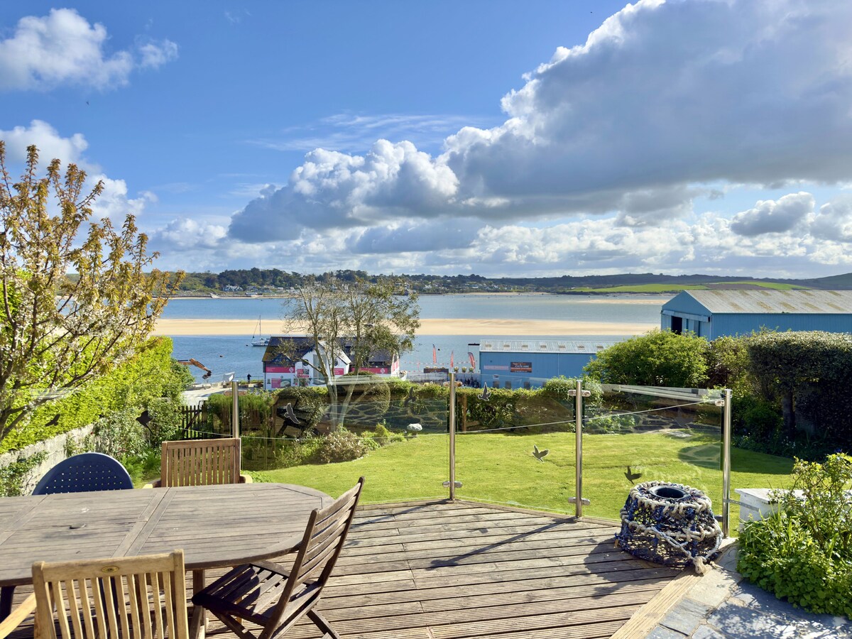 Aeolian - Holiday Home in Padstow - Bungalows for Rent in Cornwall ...