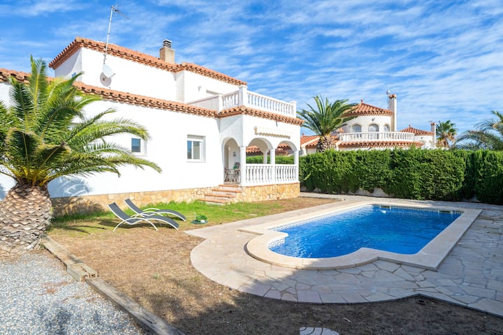 Villa Laura Con Piscina Privada - Miami Playa
