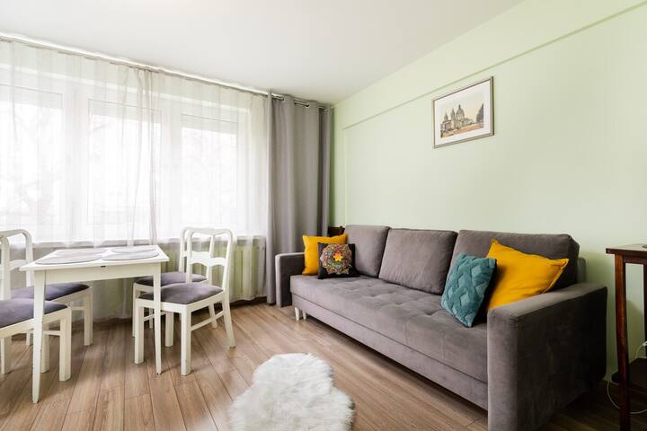 Pistachio Apartment | City Center - Warschau