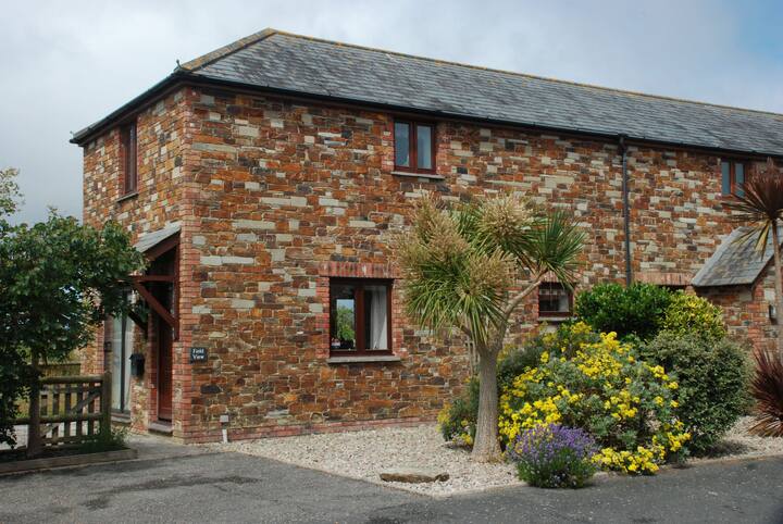 Field View - Holiday Home Padstow - Saint Merryn