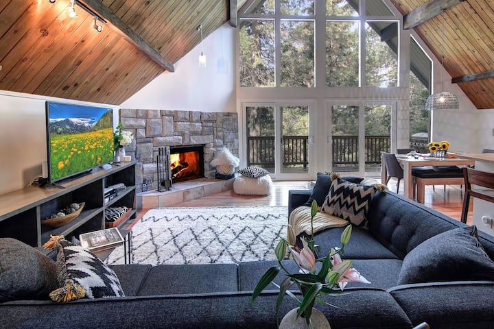 Designer Family Retreat! -Summer Fun - Lake Arrowhead, CA