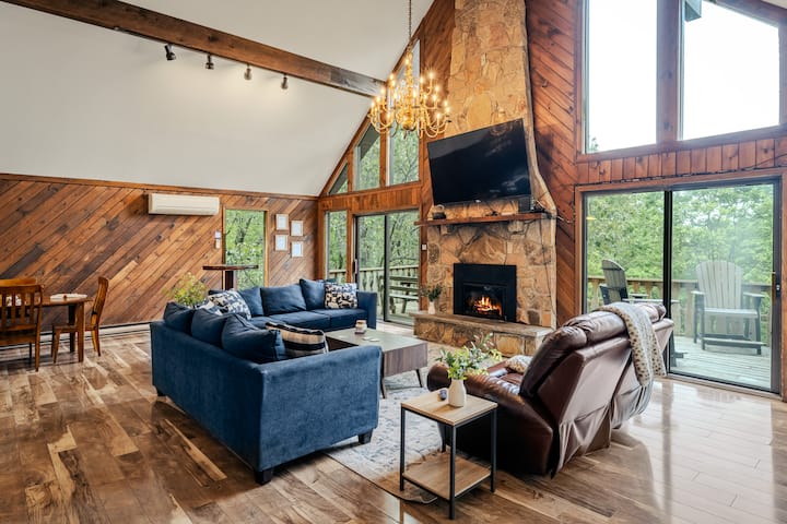 Sky View Chalet By Avantstay | Stunning + Spacious - Lake Harmony, PA