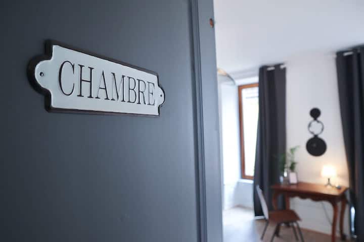 Le Petit Hôtel, Studio Mulhousien - Mulhouse