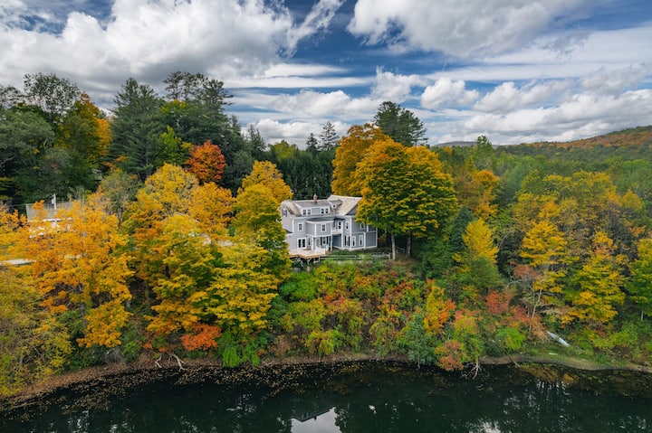 Waterfront House On Dewey Pond, Quechee - Woodstock, VT
