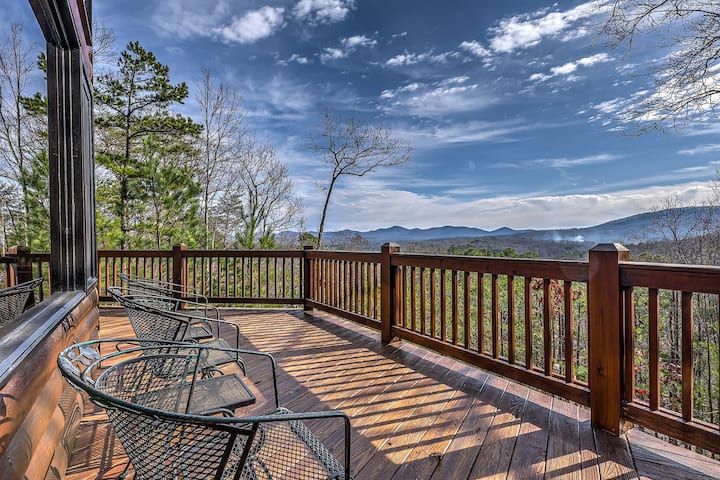 Secluded Dog-friendly Cabin With Mountain Views - Blue Ridge, GA
