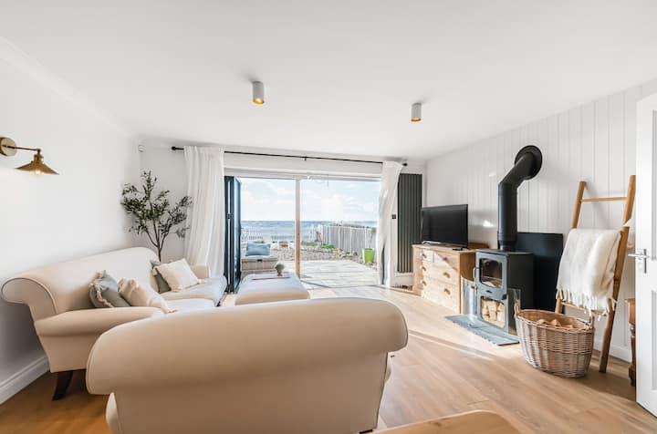 Stylish Seaside Home With Amazing Sea Views - Pagham
