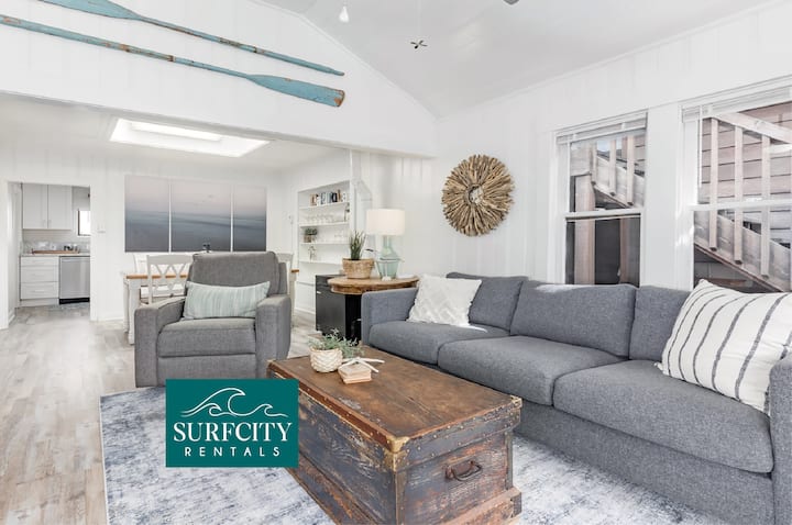 Charming Dog-friendly Cottage Near Beach - Felton, CA
