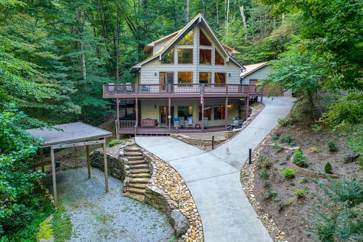 Secluded 3 Br/2.5 Ba, Sleeps 8 - Maryville, TN