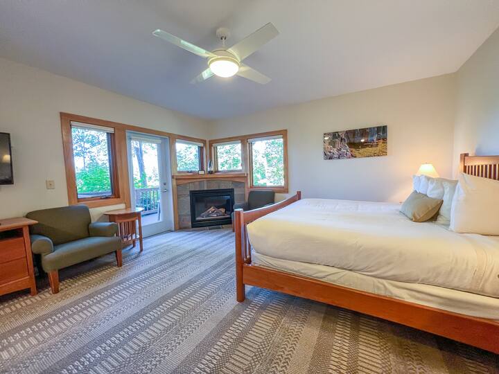 Poplar River Condos At Lutsen 556 King Guestroom - Lutsen, MN