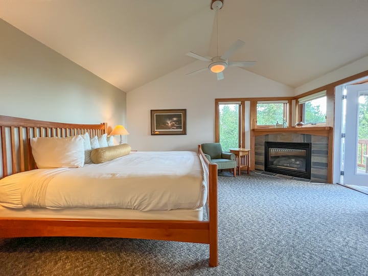 Poplar River Condos At Lutsen 621 King Guestroom - Lutsen, MN