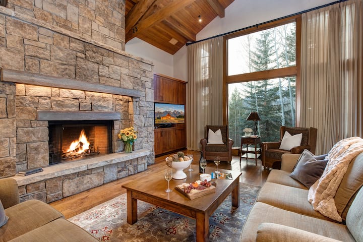 Luxury Granite Ridge Ski Home | Walk To Ski! | Abode At Fox Run - Jackson Hole, Wyoming