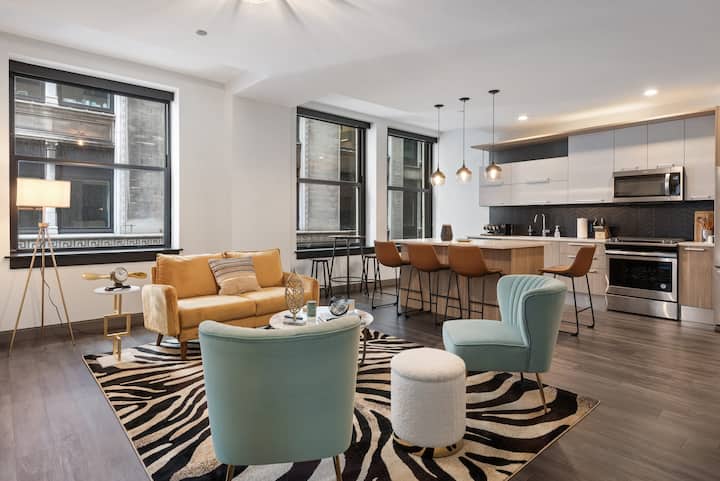 3 Prime 2br Units + Ideal Business Retreat - Chicago Loop - Chicago