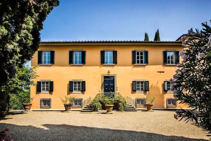 Magnificent 8bd Villa W/ Heated Pool,top Location! - Florenz