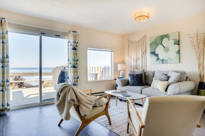 Ocean Front With Views! Dogs Ok! ~ Surfside South - Newport, OR