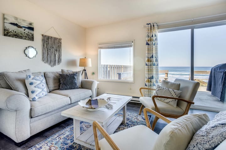 Ocean Front With Views! Dogs Ok! ~ Surfside North - Newport, OR