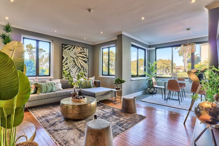 Stylish 3 Bed Condo With Pool - Ciudad del Cabo
