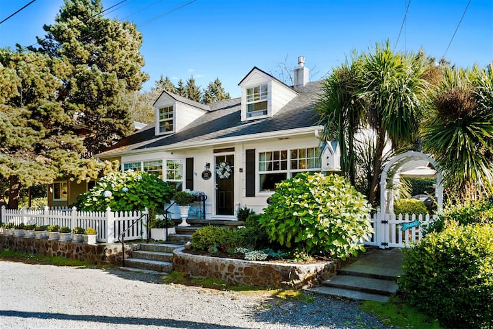 Elliott Way Cottage - Cannon Beach, OR