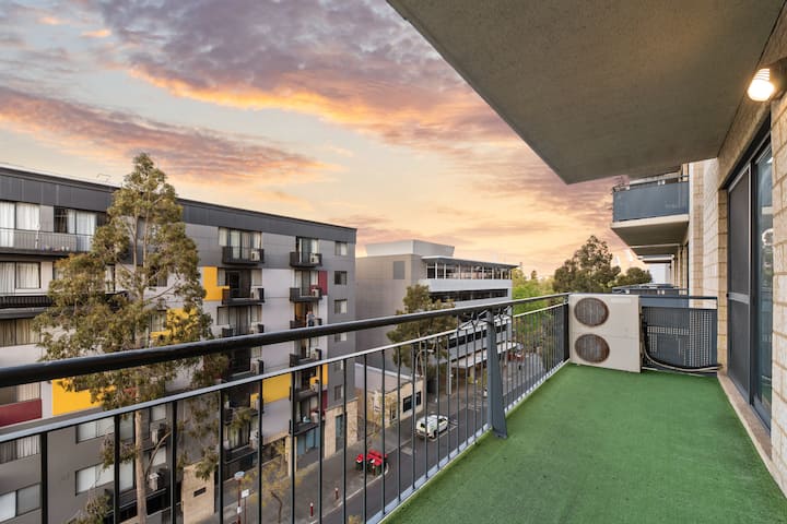 Spacious 2 Bedroom Pool & Gym Perthcbd,optus,waca - Perth